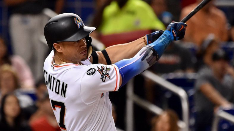 Royals' Alex Gordon hits MLB's record 5,694th home run of season - ESPN