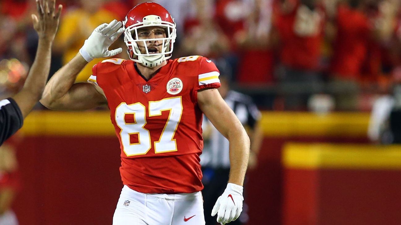Chiefs win in dramatic fashion to stay NFL's lone unbeaten team - ESPN ...