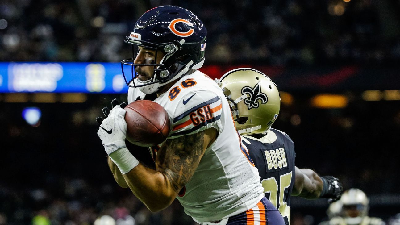 Chicago Bears' Zach Miller emotional in first return to Halas Hall ...