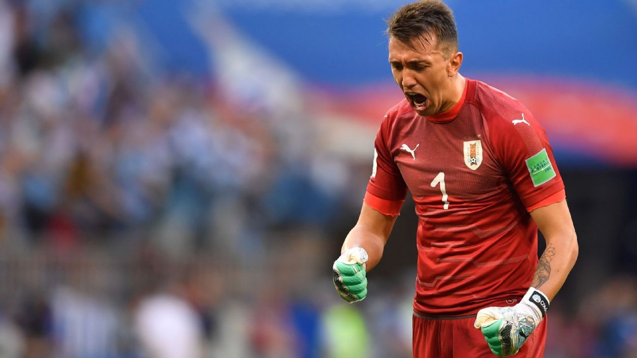 Fernando Muslera: el devoto de la Virgen de Lourdes que aprendió ...