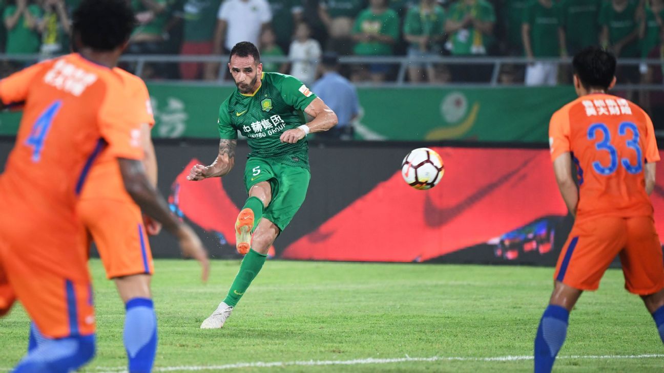 Renato Augusto gives Beijing Guoan draw to stay atop CSL table - ESPN