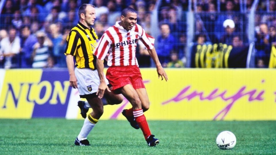 Ele indicou Ronaldo Fenômeno ao PSV e lembra primeira impressão ...
