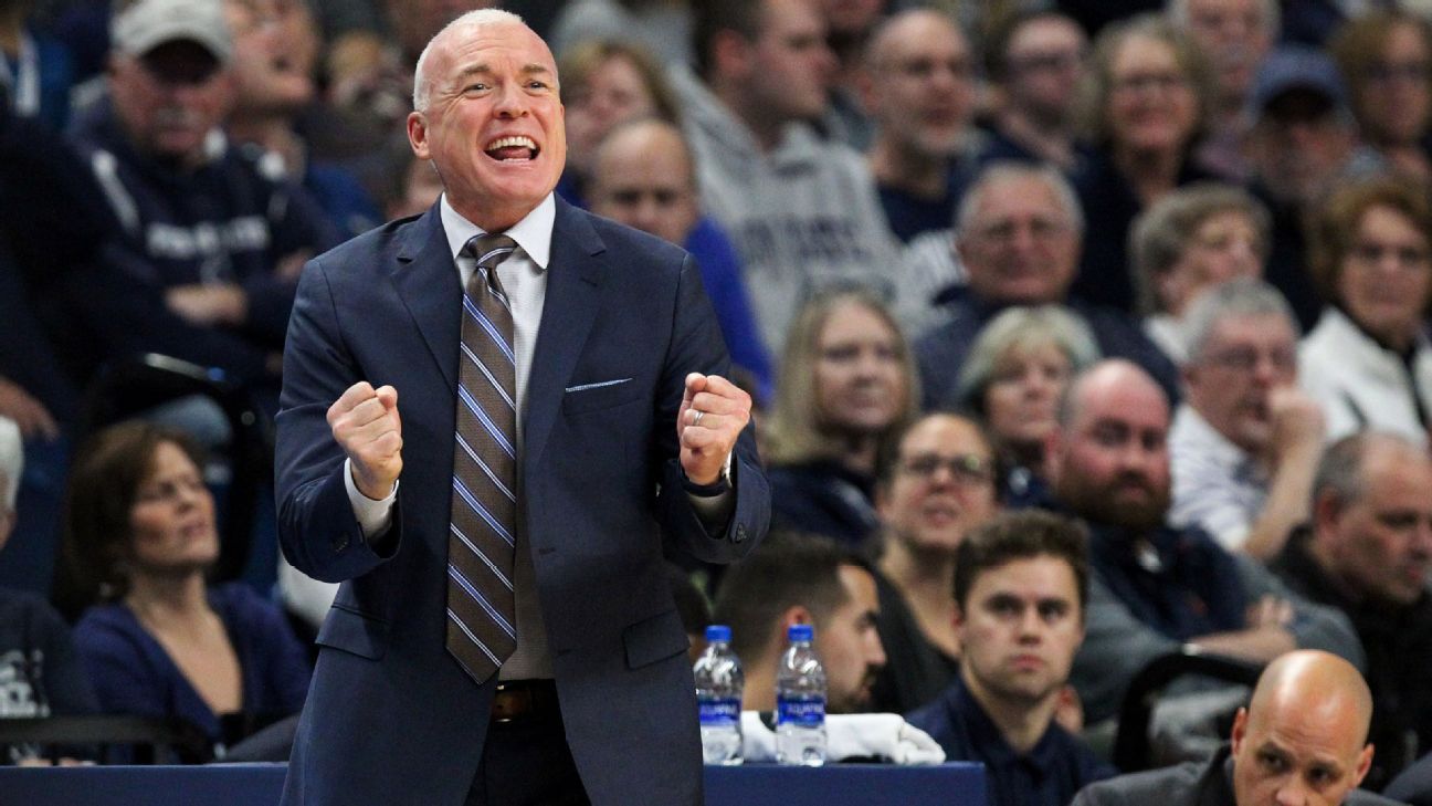 Patrick Chambers of Penn State apologizes after shoving Myles Dread - ESPN