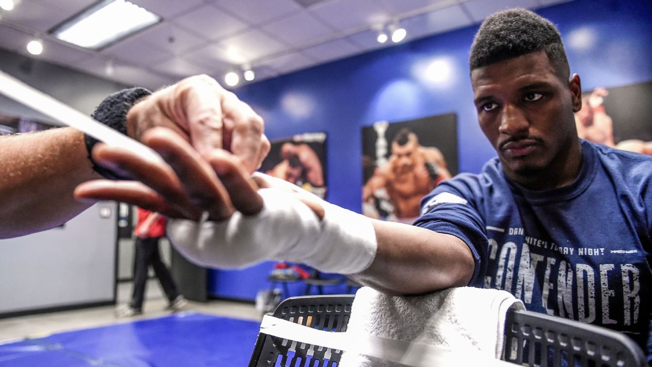 The man who saved UFC fighter Alonzo Menifield - ESPN