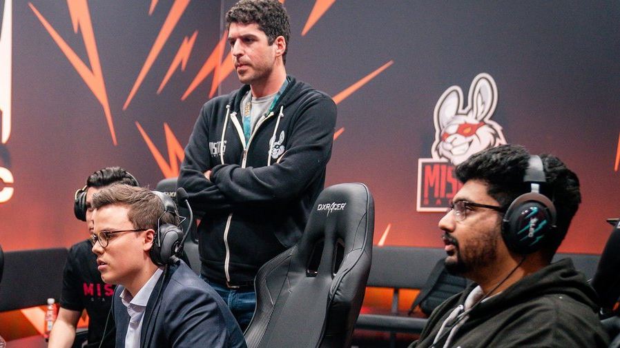 Misfits Gaming's 10-man roster gambit has worldly aspirations - ESPN