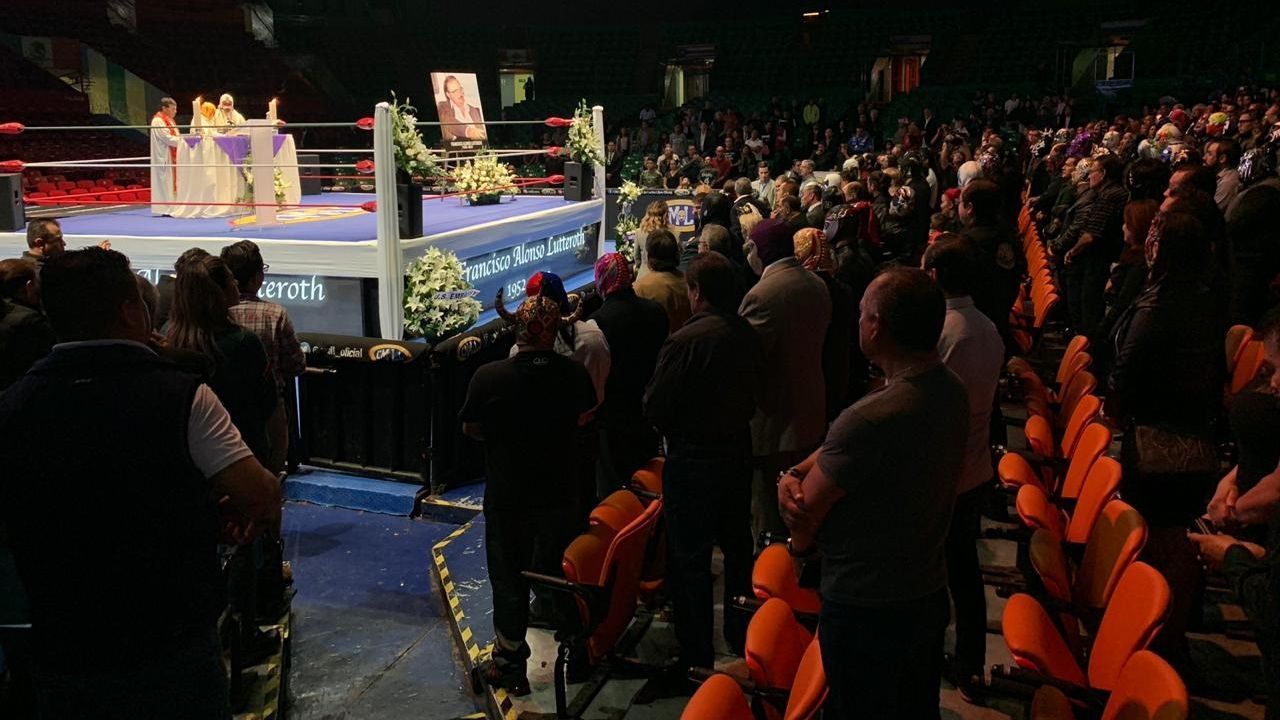 CMLL realizó misa en honor a expresidente, Francisco Alonso Lutteroth ...