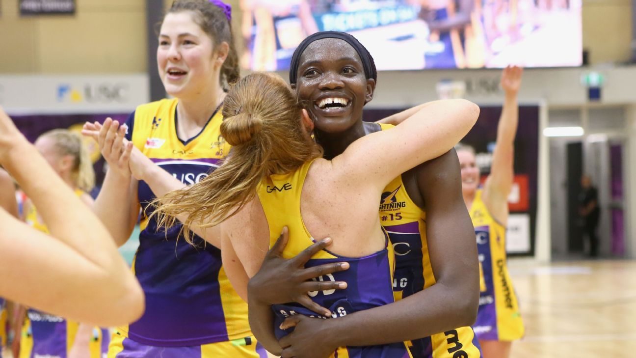 Super Netball Sunshine Coast Lightning shock NSW Swifts with upset win ...