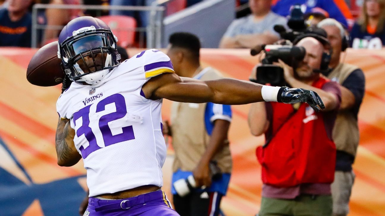 Jacksonville Jaguars firman al suspendido corredor Roc Thomas