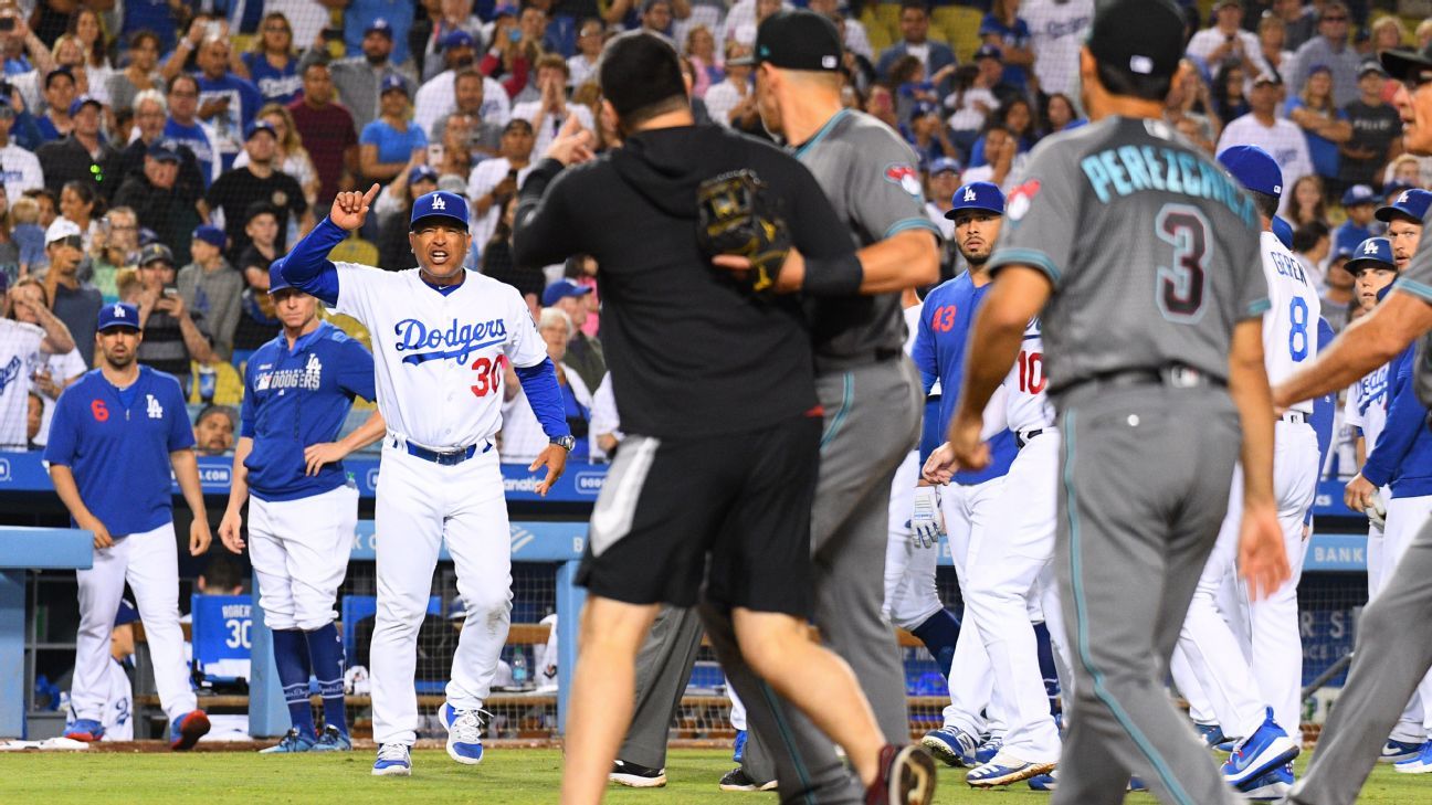 Se disculpa Roberts por gritarle a Robbie Ray - ESPN