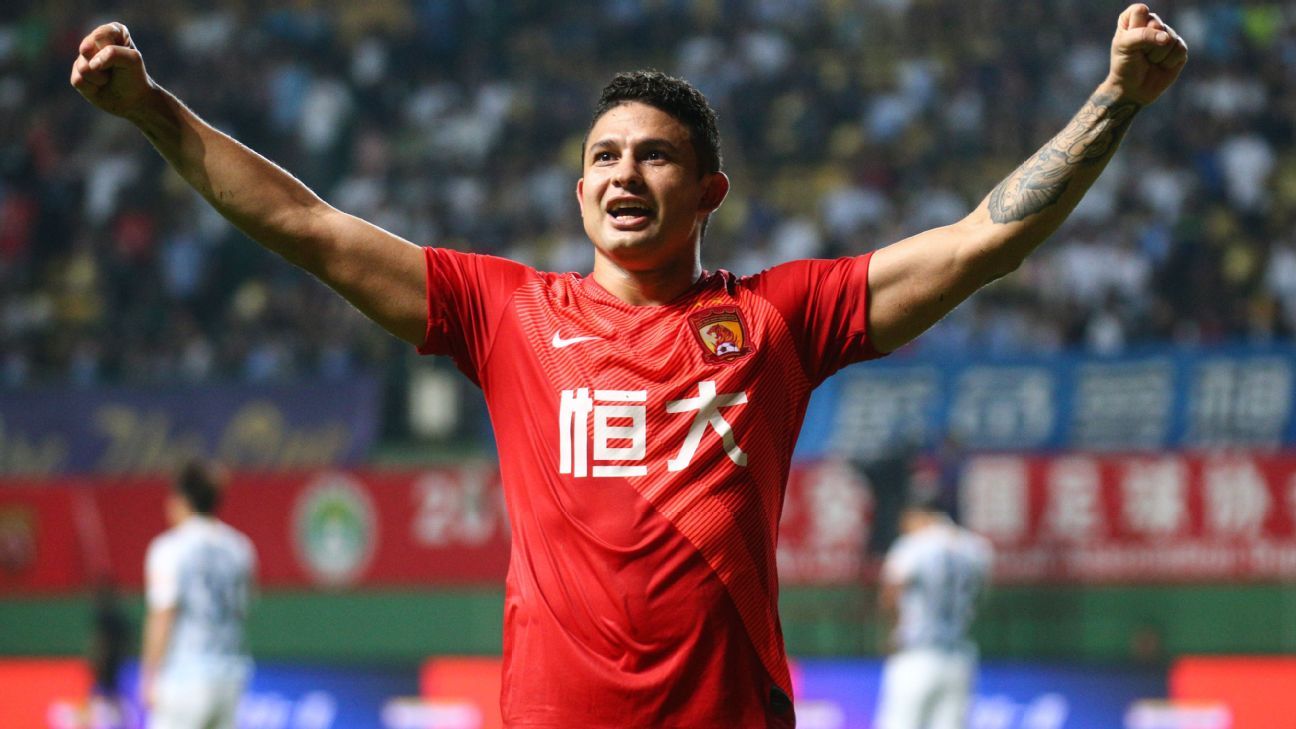 Elkeson, ex-Botafogo, é convocado pela seleção da China e jogará com o ...