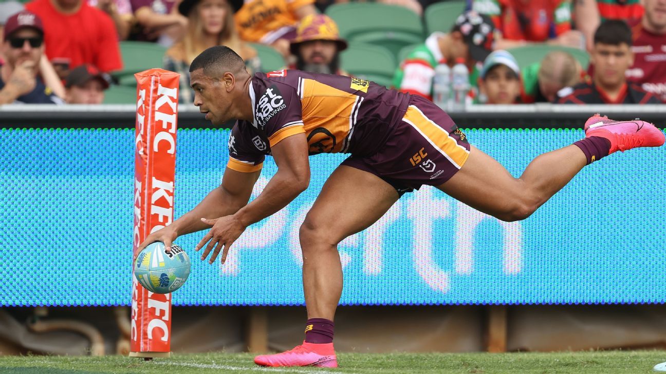 Jamayne Isaako in reunion with Bennett at Dolphins - ESPN