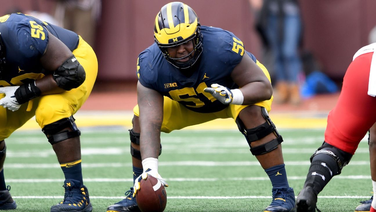 Los Saints seleccionan al liniero ofensivo interior Cesar Ruiz de ...