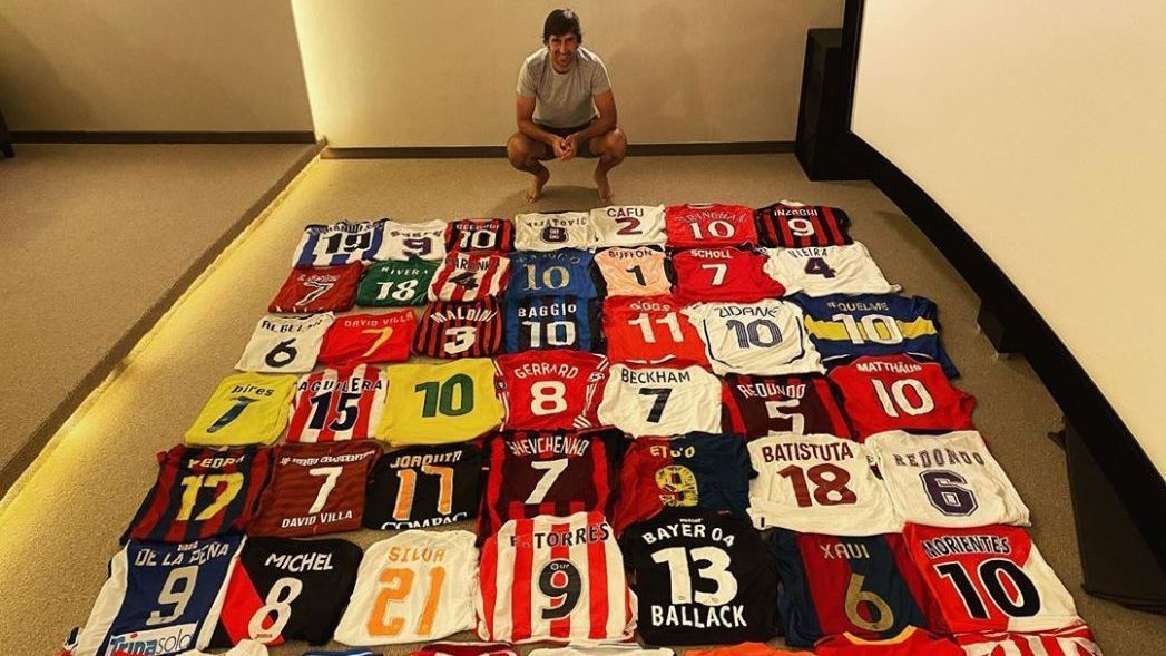 Real Madrid legend Raul competes with Messi, Pique, Ronaldinho for best ...