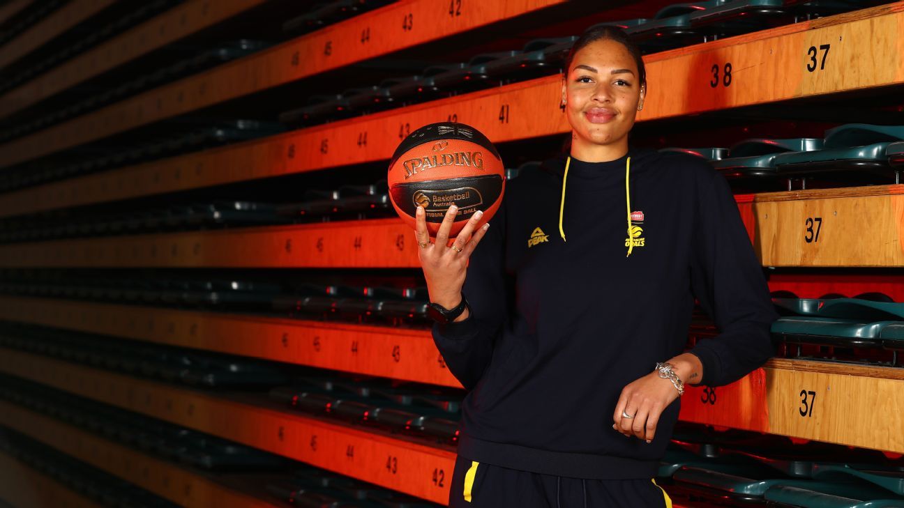 Liz Cambage returns to WNBL with Southside Flyers - ESPN