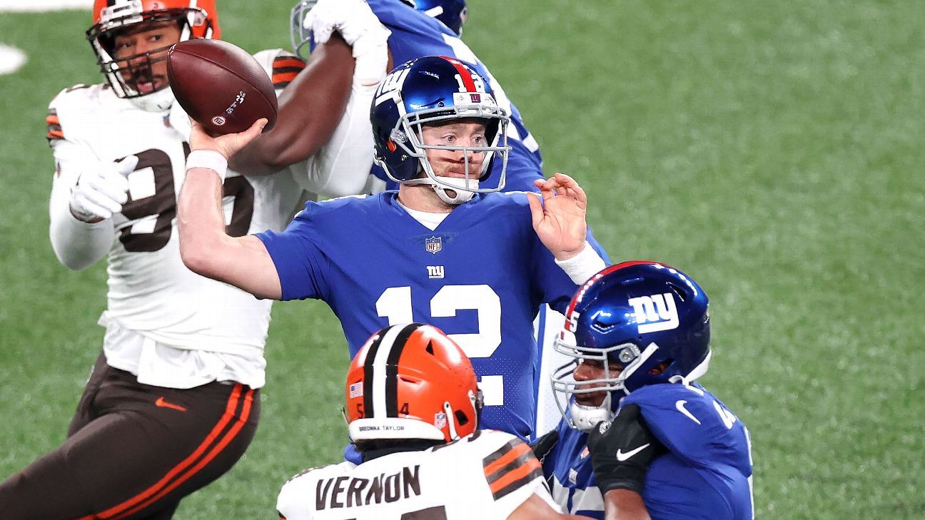 Giants' offense hits new low, but New York still in NFC East hunt ...
