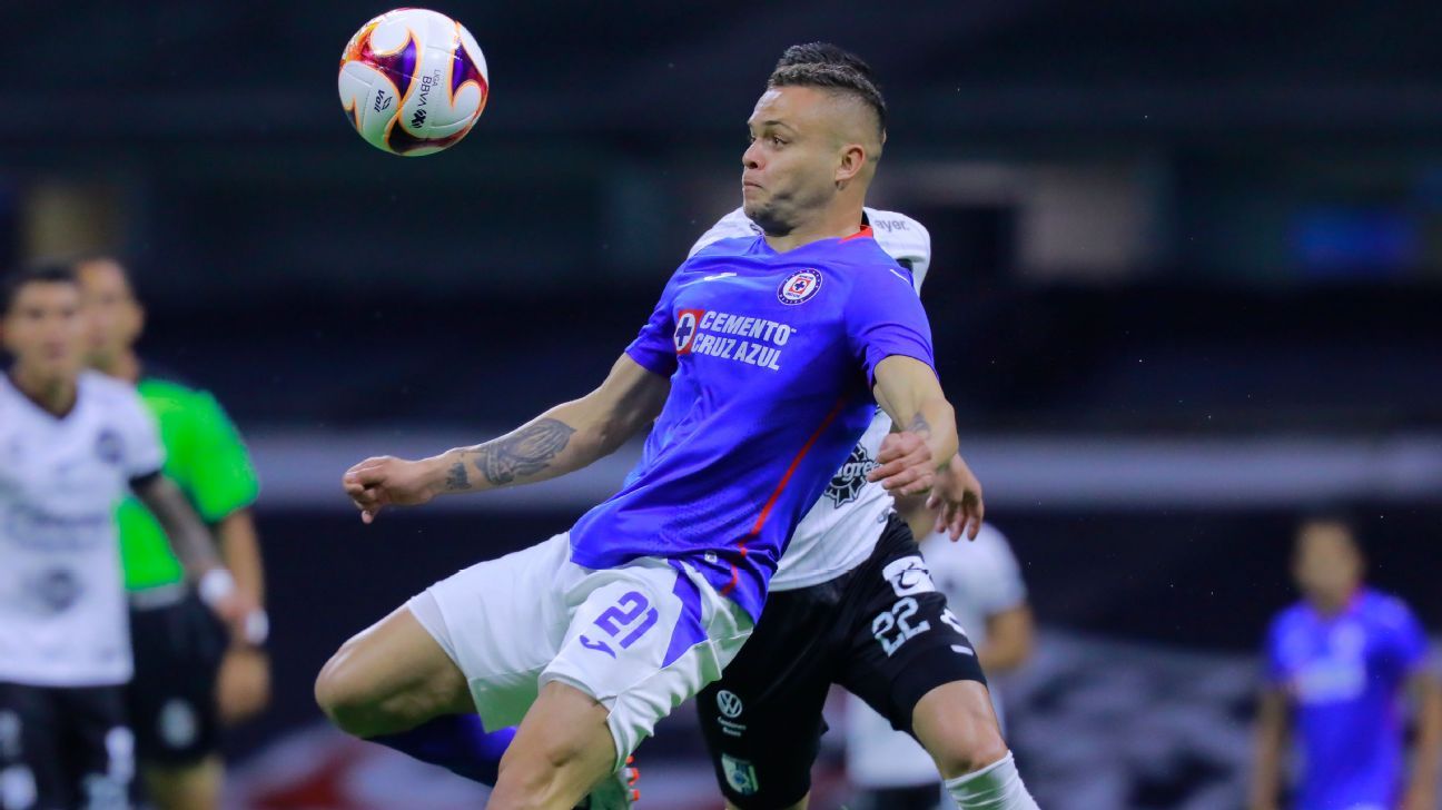Jonathan Rodríguez volvió a la titularidad con Cruz Azul en plan grande ...