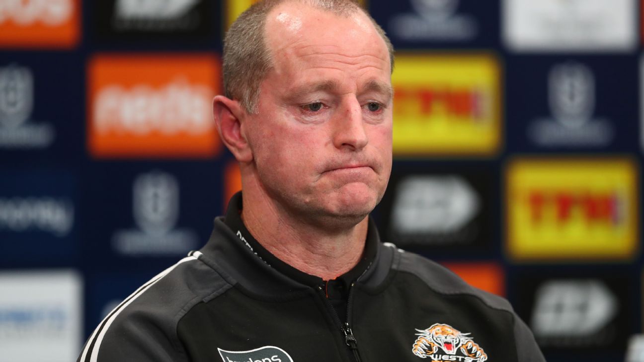 NRL Six Again Coaching tears and fears as 18th man comes into play - ESPN