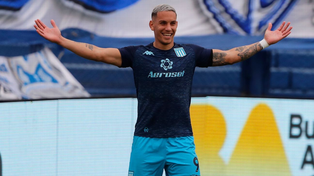 River puso sus ojos en Enzo Copetti, el delantero que se luce en Racing ...