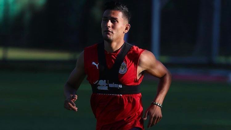 Christian Pinzón, segunda incorporación de Chivas rumbo al Apertura ...
