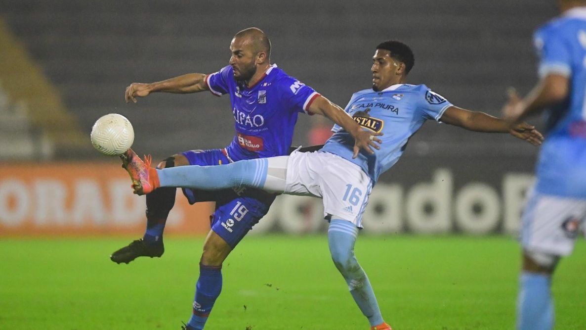 Las características de Jesús Castillo que lo ponen como titular en ...