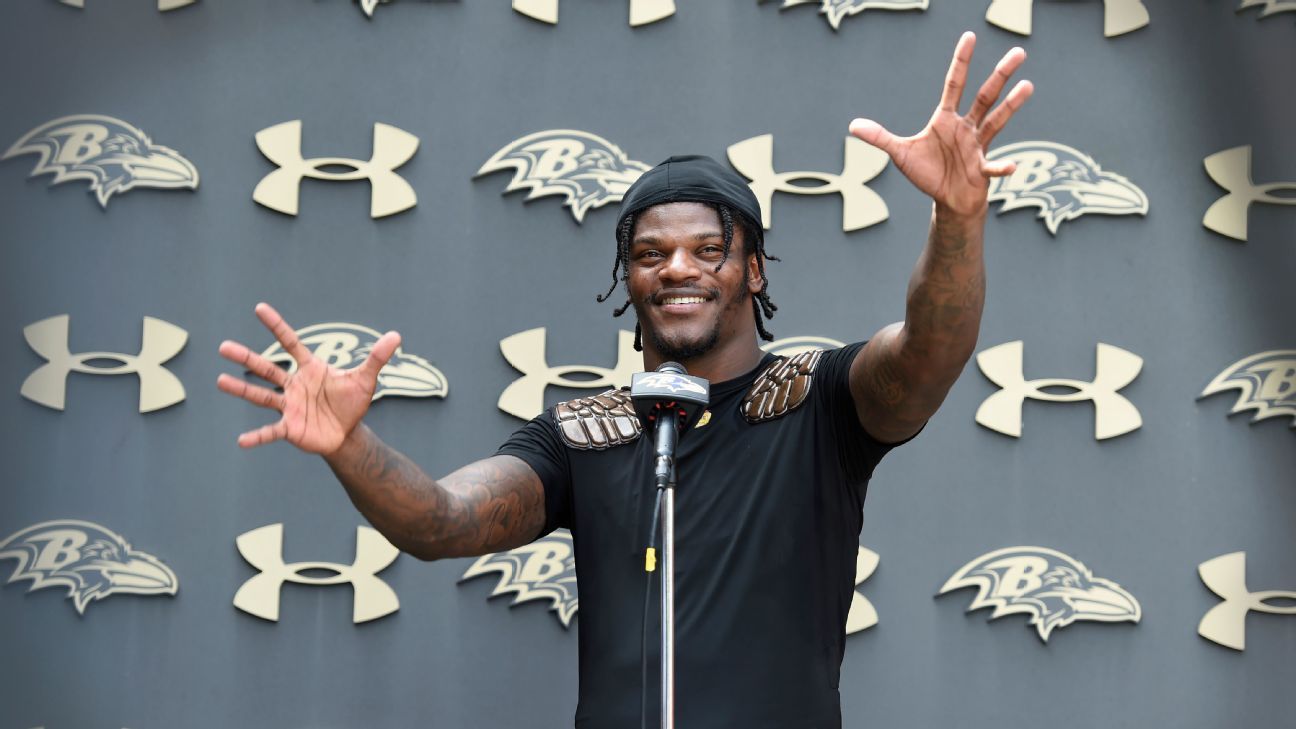 Baltimore Ravens QB Lamar Jackson noncommittal on vaccine after getting ...