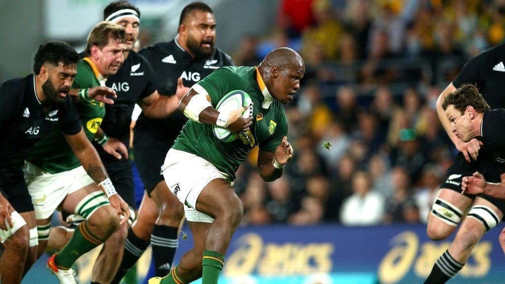 Los Springboks cambiaron la primera línea completa en el primer tiempo ...