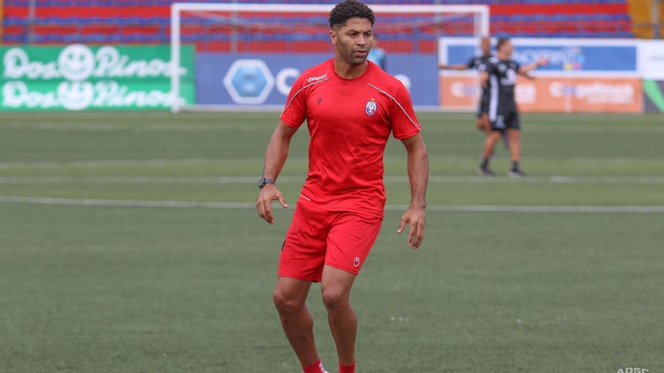 Saborío se niega a 'colgar tacos' por una deuda pendiente en su carrera ...