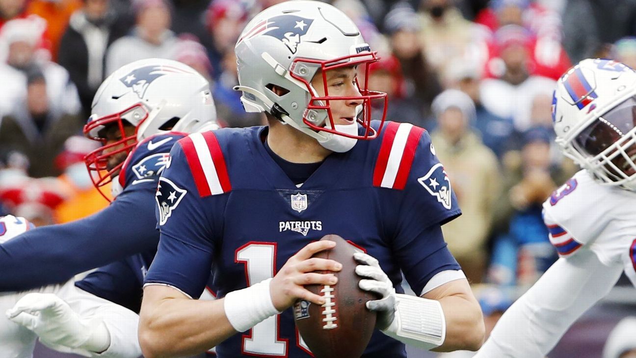 Mac Jones hits rough stretch with Patriots battling for playoff ...