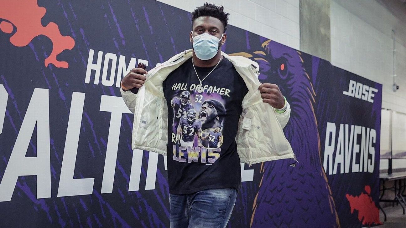 Final regular-season flair: The best pregame fashion from NFL Week 18 ...