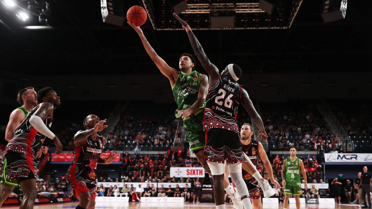 Duop Reath fires as Hawks edge Phoenix in NBL - ESPN