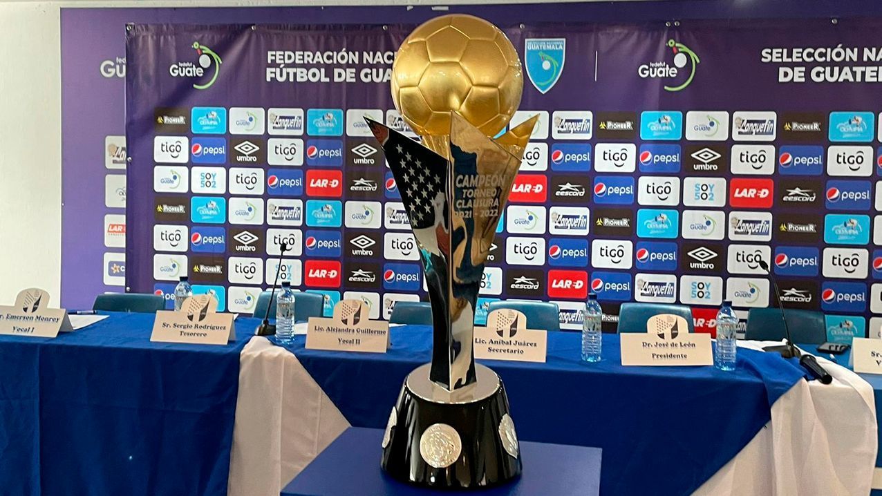 ¡Se lucen! Liga Primera División presenta nuevo trofeo para el campeón ...
