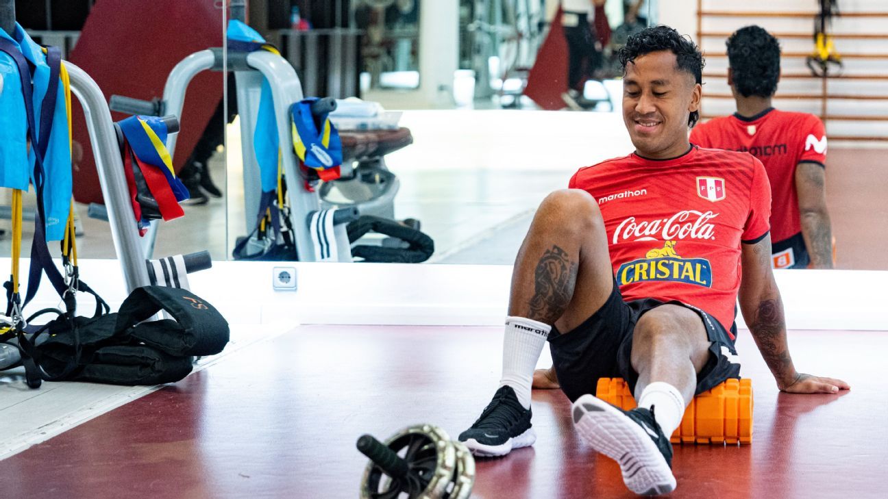 Renato Tapia es el primer jugador peruano en sumarse a los trabajos en ...