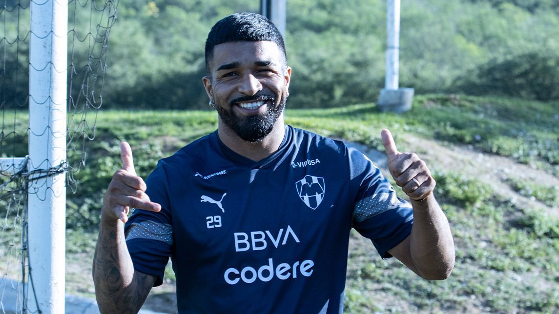 Rodrigo Aguirre agradeció mensajes de apoyo ante su grave lesión - ESPN