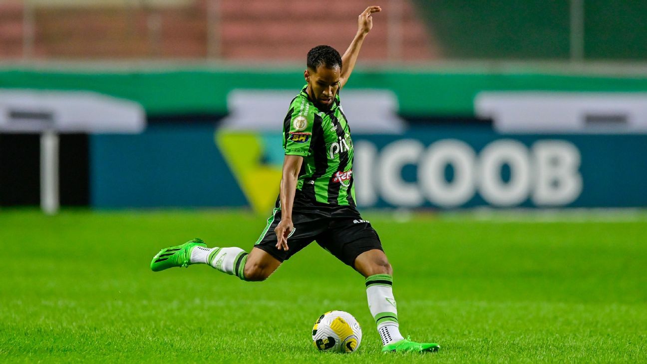 Everaldo faz 2, América-MG vira contra o Avaí na estreia de Guerrero e ...