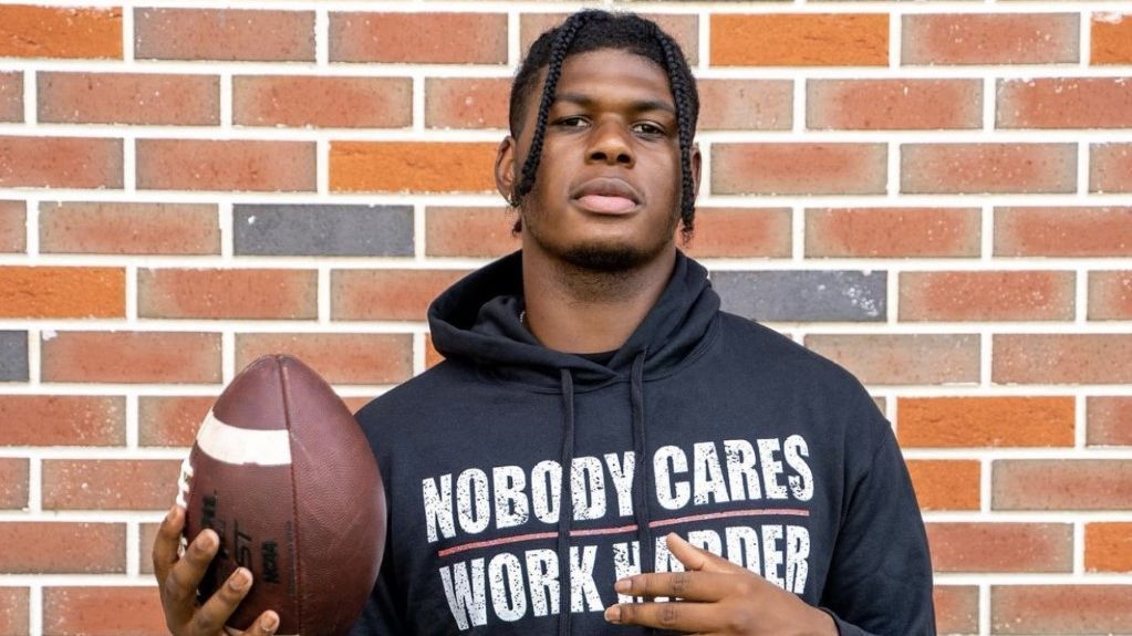 Auburn Tigers quarterback T.J. Finley becomes first college football ...