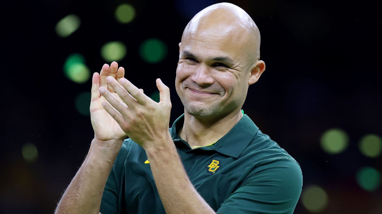 Baylor's Dave Aranda to return as coach after bounce-back '24 - ESPN