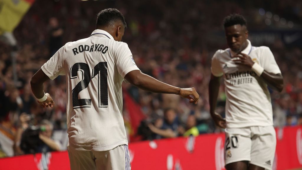 Rodrygo marca, 'baila' com Vinícius Jr., Real Madrid vence clássico e cala o estádio do Atlético ...