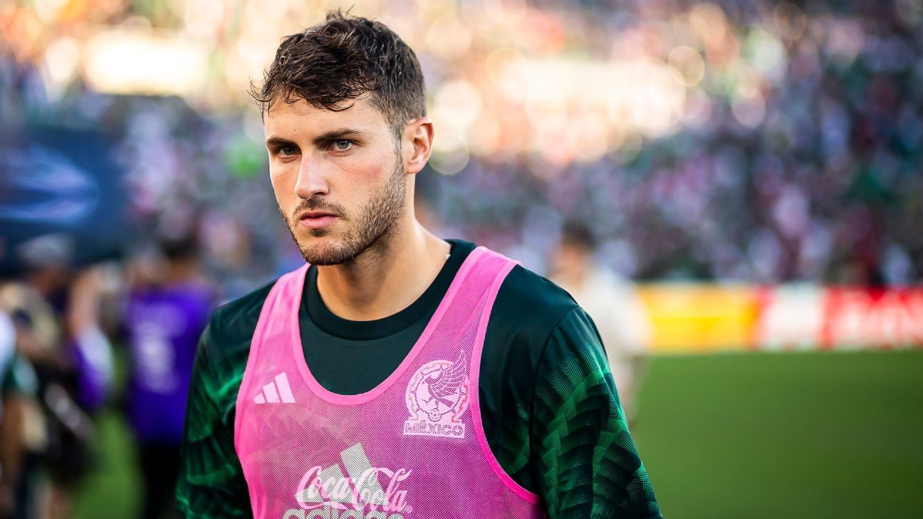 Santiago Giménez en duda para tener minutos ante Colombia, por dolencia ...