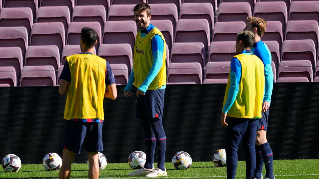 Piqué, protagonista en el entrenamiento del Barcelona - ESPN
