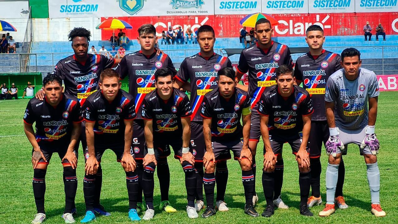 Darwin Lom agiganta su figura y Xelajú MC ya suma dos triunfos ...