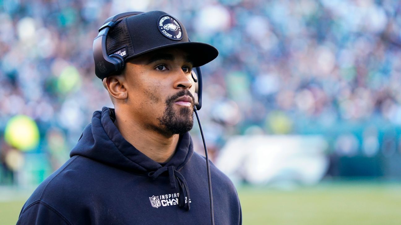 Jalen Hurts jugaría con Eagles para terminar primeros en la NFC y ...