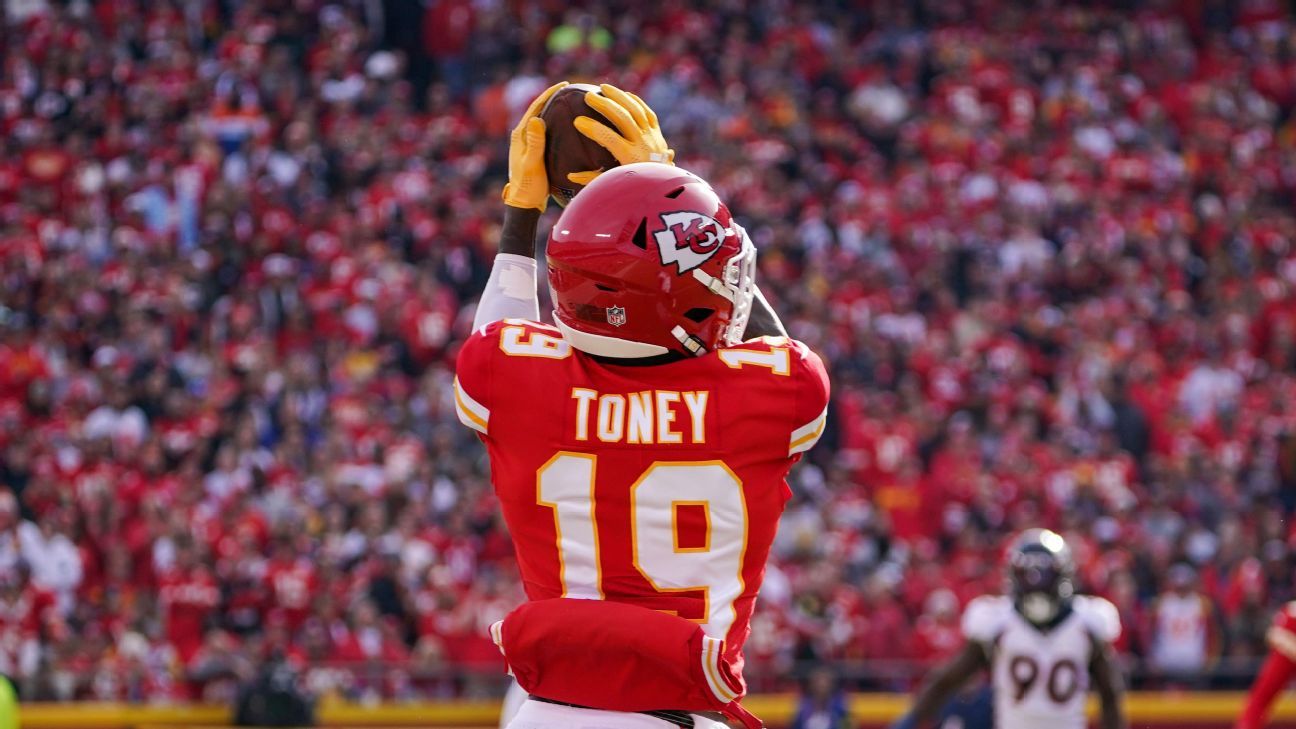 Chiefs WR Kadarius Toney primed for big role in his playoff debut ...