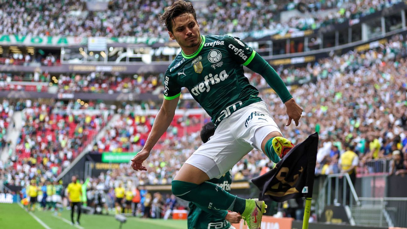 Convocado, R. Veiga se emociona ao puxar memória da adolescência - ESPN