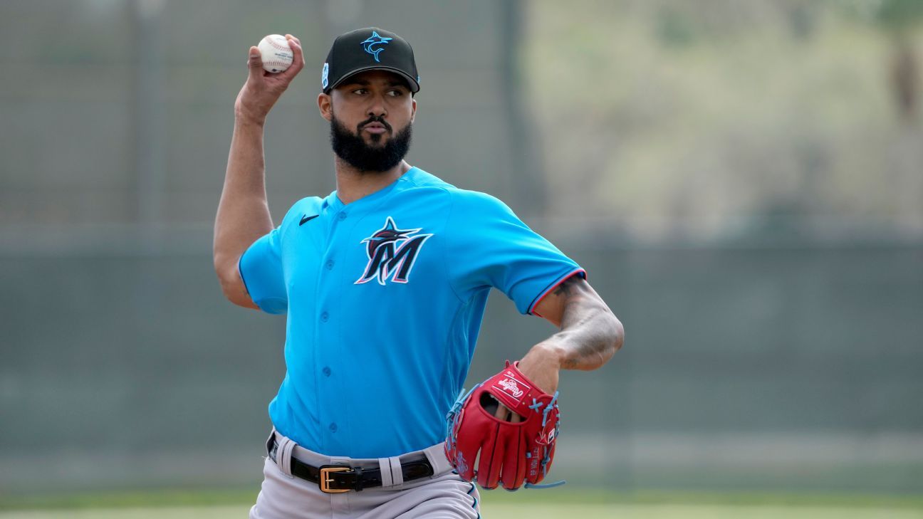 Pitcher dominicano Sandy Alcántara, de Maimi Marlins, ajusta ritmo por ...