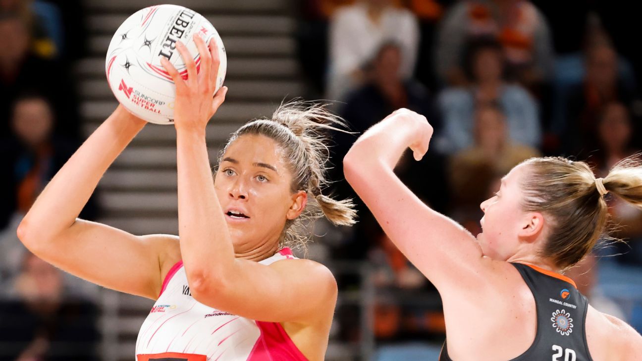Thunderbirds down Giants to go top in Super Netball - ESPN