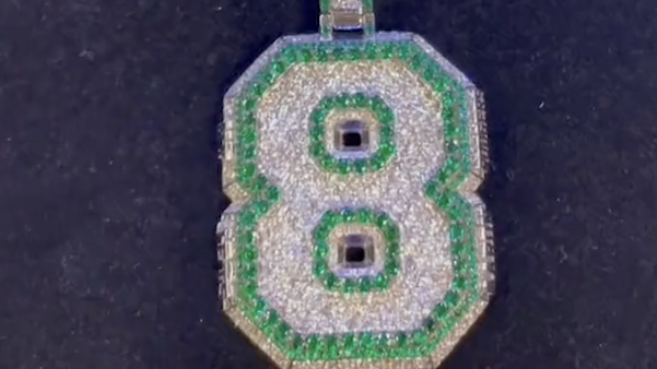 Sauce Gardner presents Aaron Rodgers with icy surprise gift - ESPN