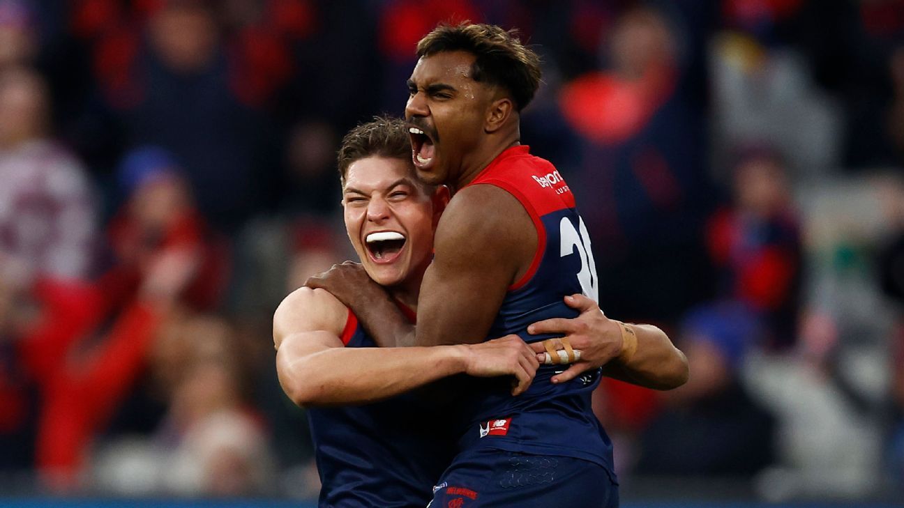 Pickett sizzles as Demons resist Crows' fightback - ESPN