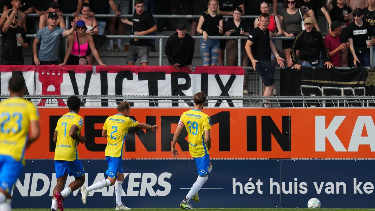 Aanklager KNVB start vooronderzoek naar Michiel Kramer - ESPN