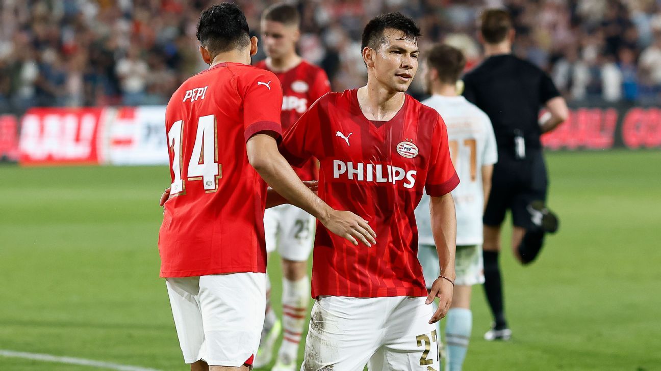 Lozano voor het eerst sinds PSV-rentree in de basis - ESPN