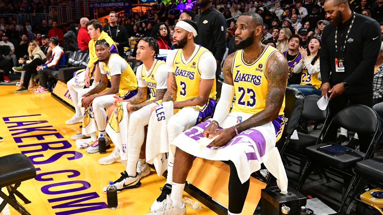 LeBron and AD are healthy and awesome -- So why is the Los Angeles ...